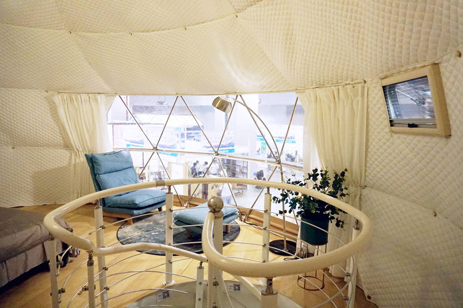Domespaces: Duplex Domes