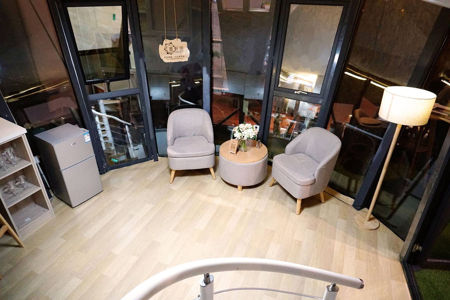 Domespaces: Duplex Domes