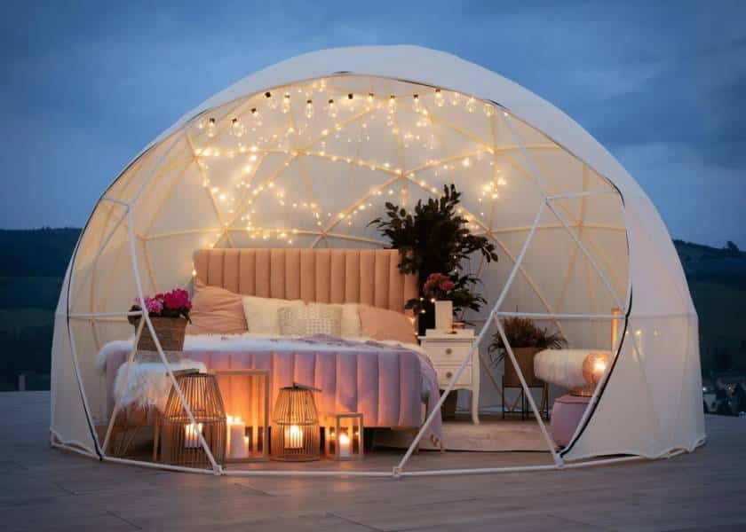 Relaxing Domes-Domespaces