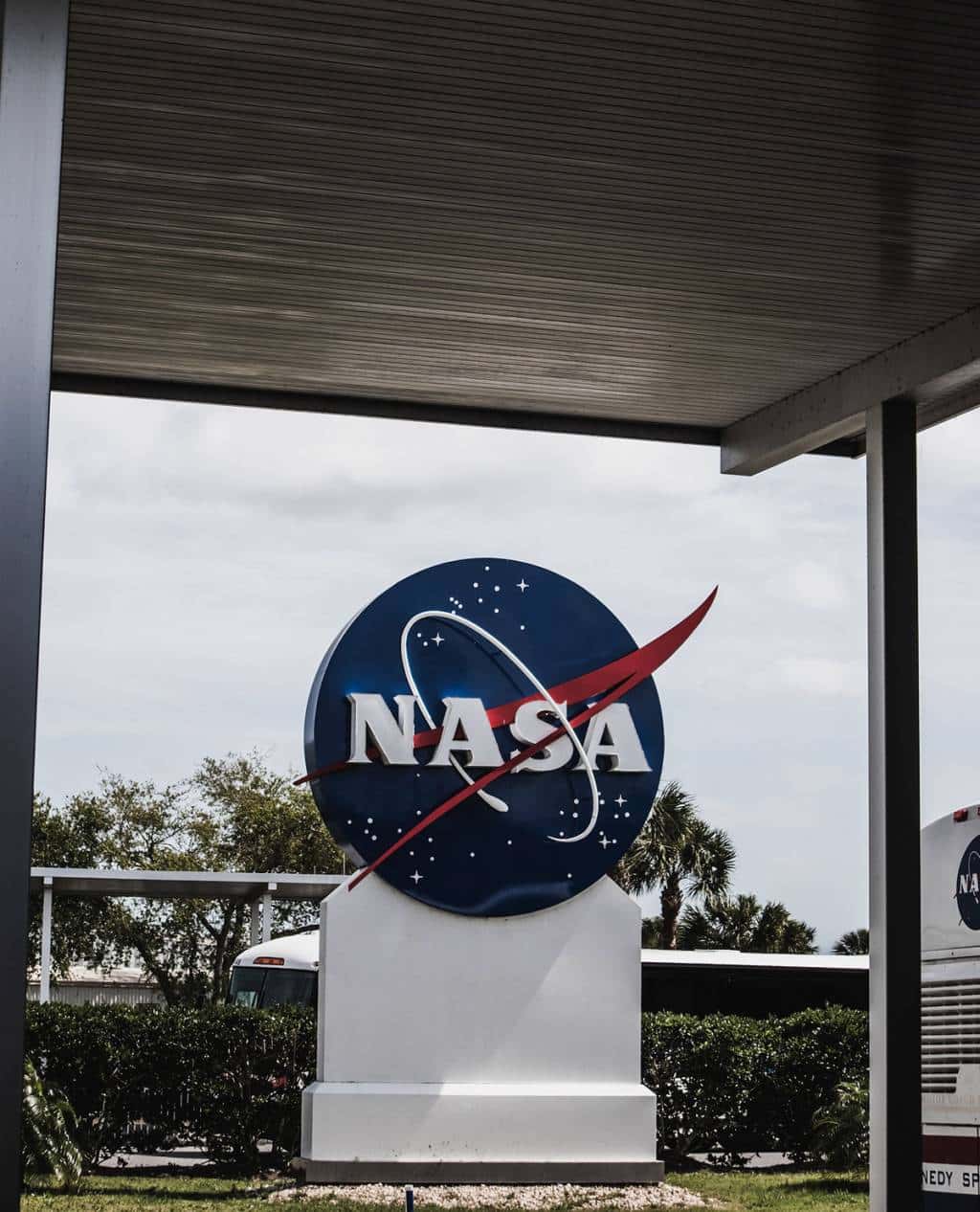 Glass Domes: The Astronauts Shelter On Mars