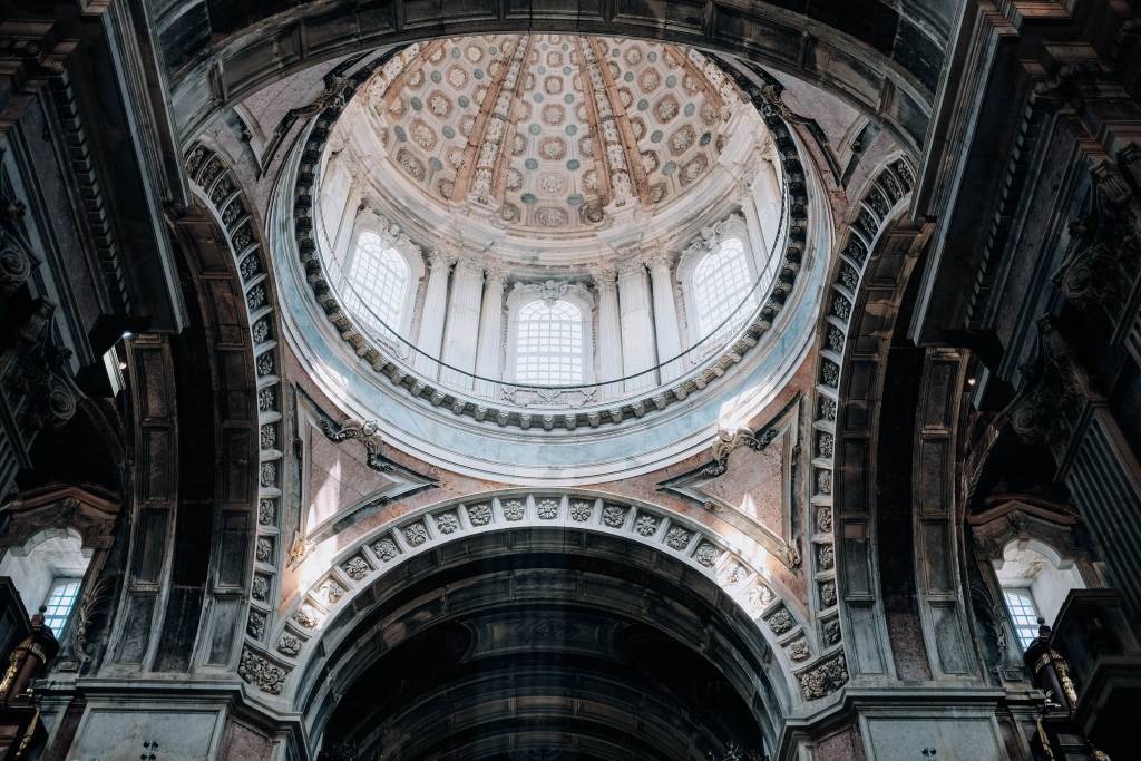 Masonry Domes: The Domes Master Pieces