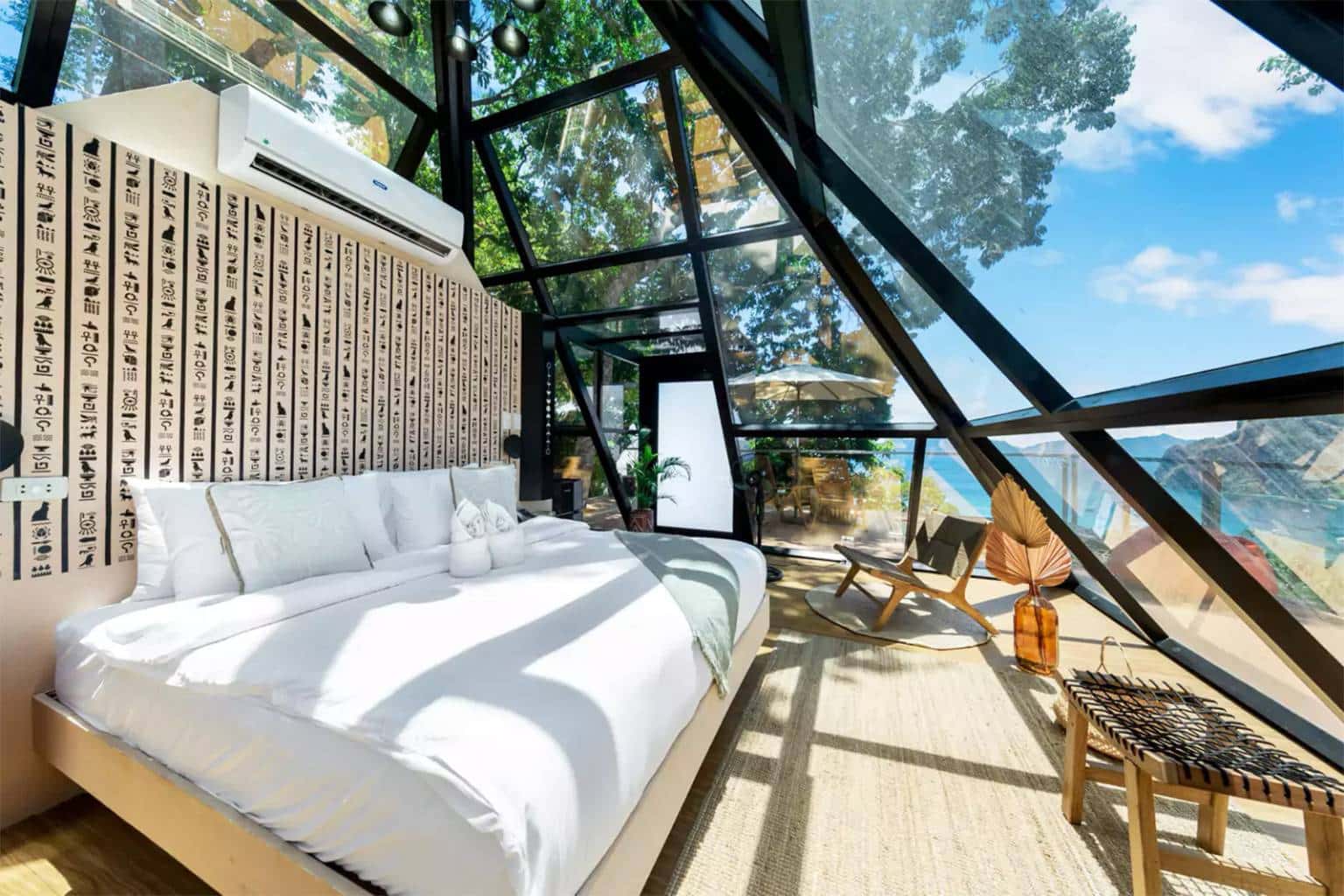 Glass Pyramid Domes -Domespaces