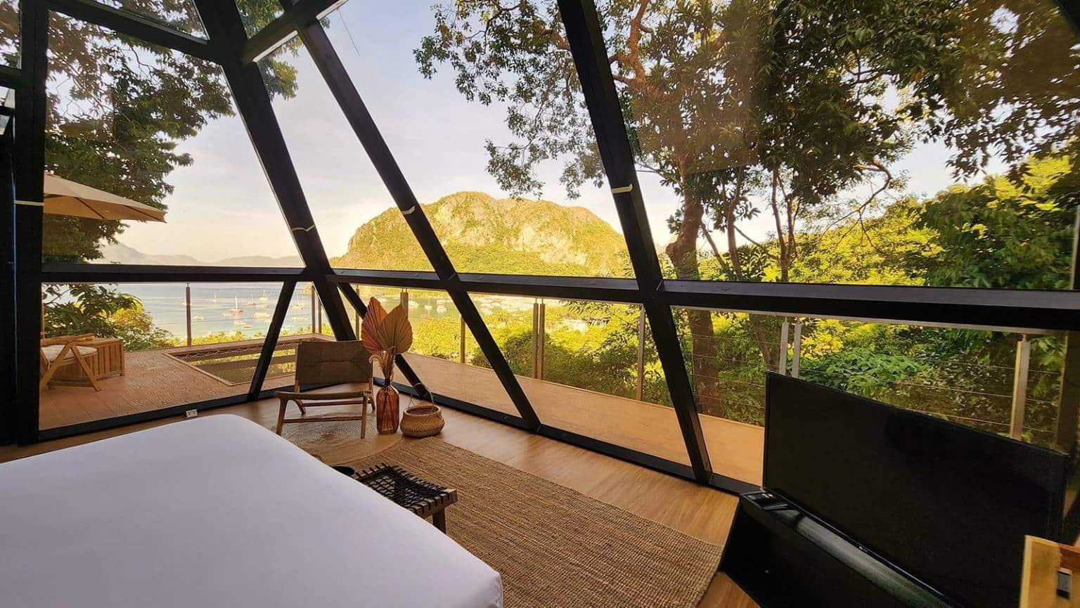 Glass Pyramid Domes -Domespaces