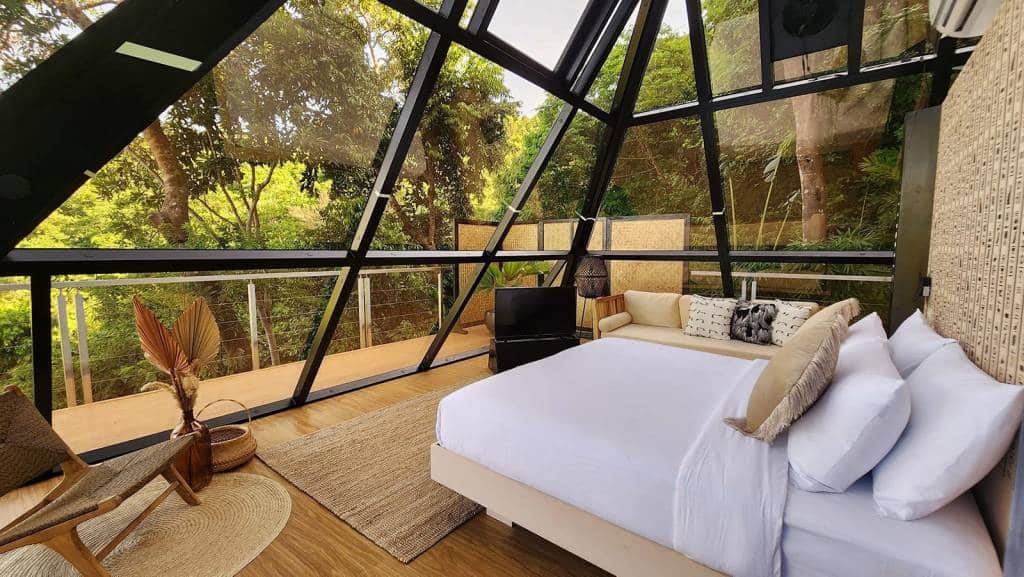 Glass Pyramid Domes -Domespaces