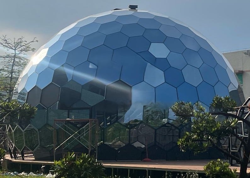 Hexagonal Domes - Domespaces