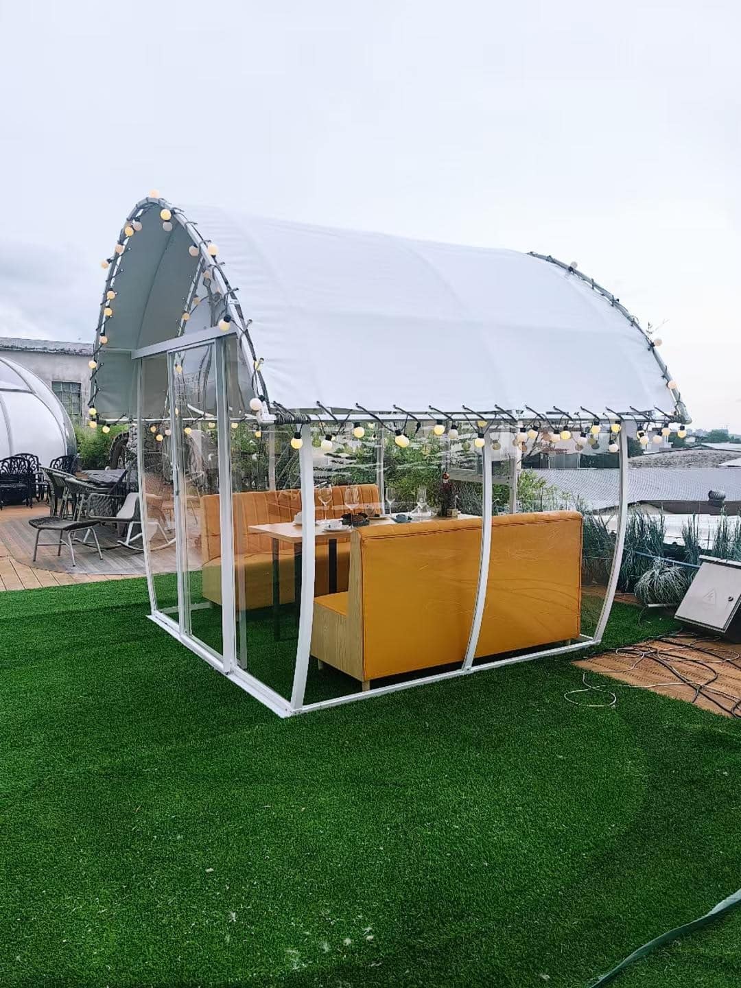 Dining POD DP1000 | Domespaces