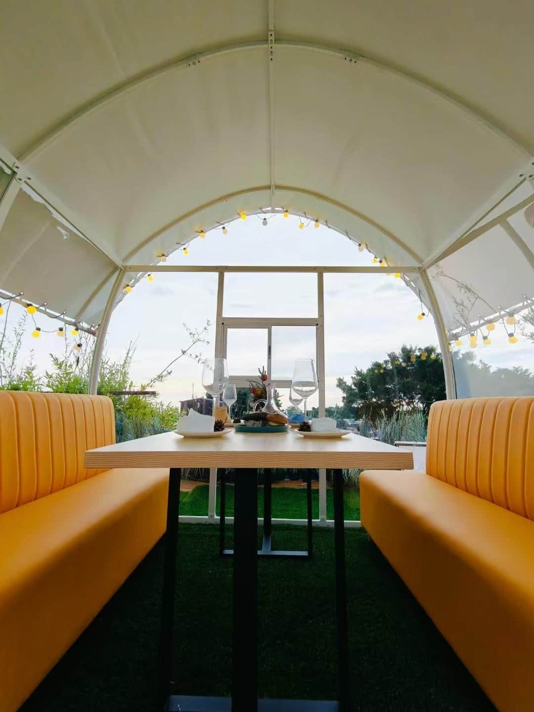 Dining POD DP1000 | Domespaces