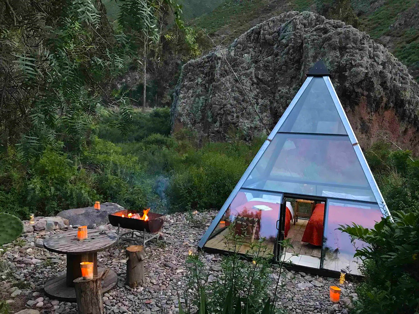 Glass Pyramid Domes -Domespaces